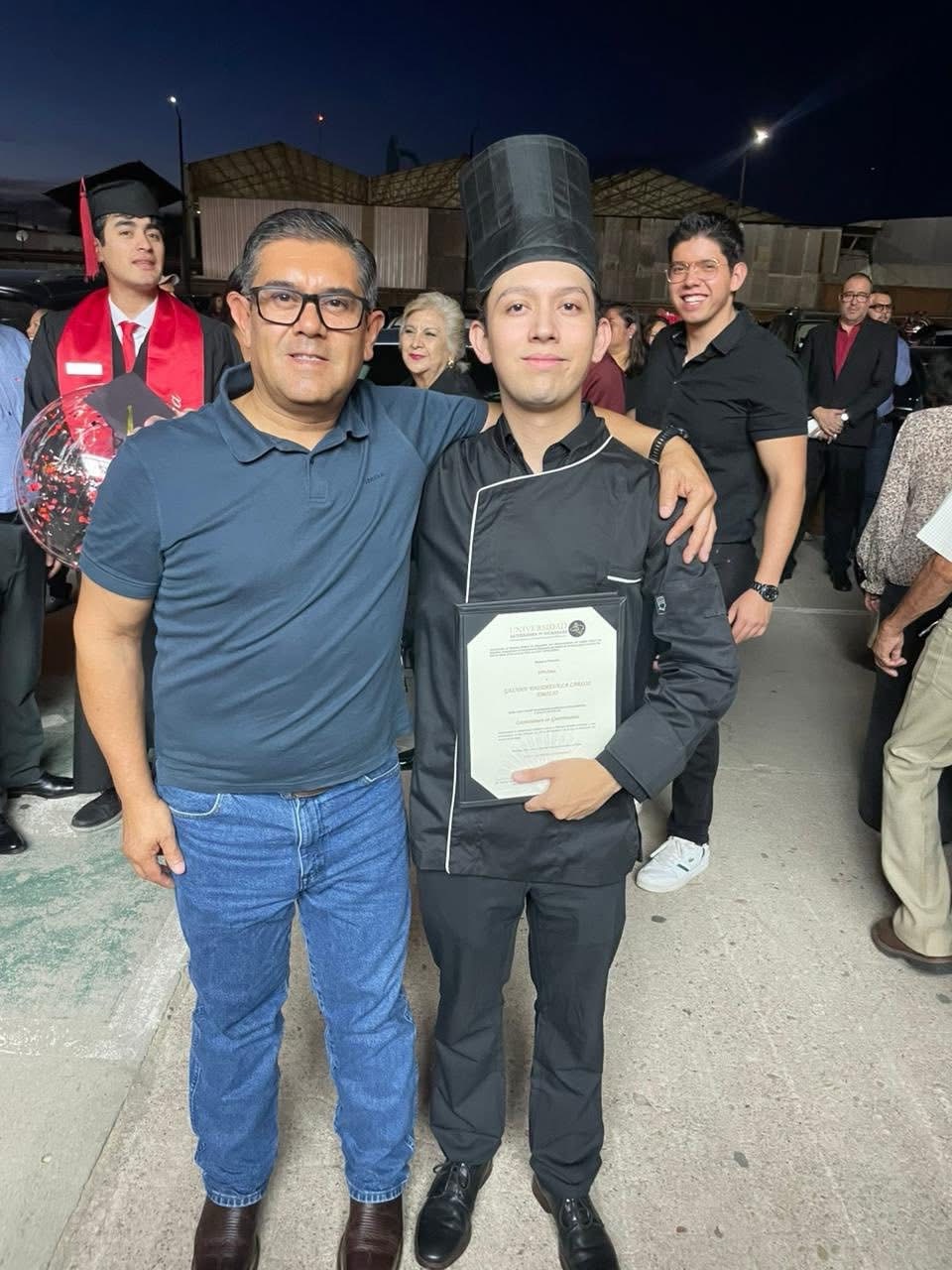 Desapareció en el Valentinos Terraza en Mazatlán: Carlos Emilio cumple ...